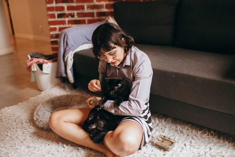 Psychology: People Who Talk to Their Pets Like They Are Humans Display ...
